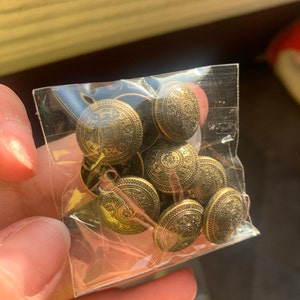 Hand Fan Button, Japanese Floral Pattern, Elegant Beautiful, 2 Holes ...