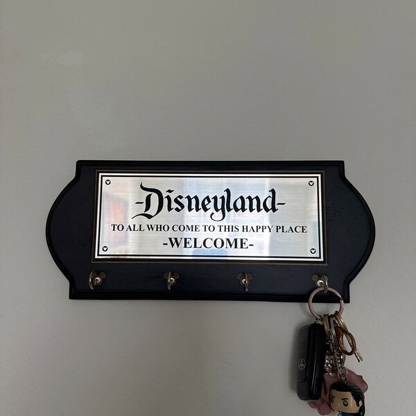 Disneyland Welcome Sign With Hooks - Etsy