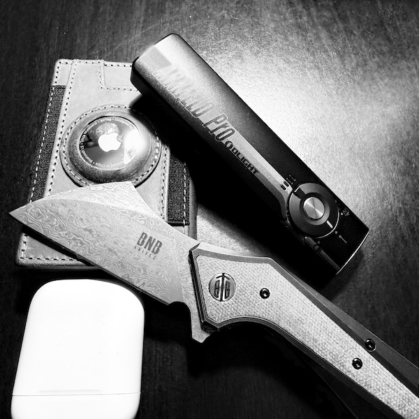 Minimalist Leather Key Organizer: Compact Crazy Horse Keychain - Etsy