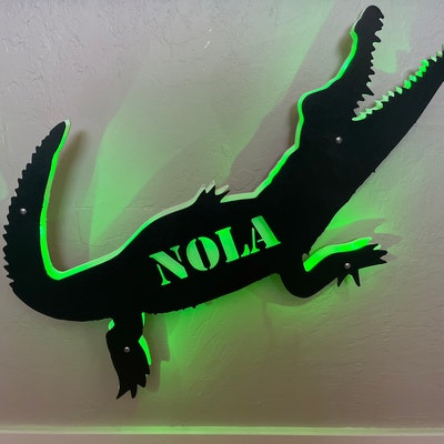 Alligator Wall Sign, Custom Alligator Wall Decor. LED Lighted Gator ...