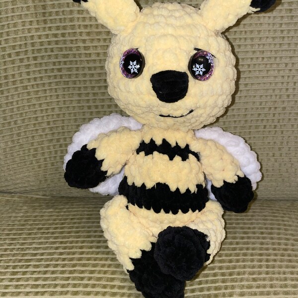 Bee Amigurumi Crochet Pattern - Crochet Insects - Amigurumi Plushie ...
