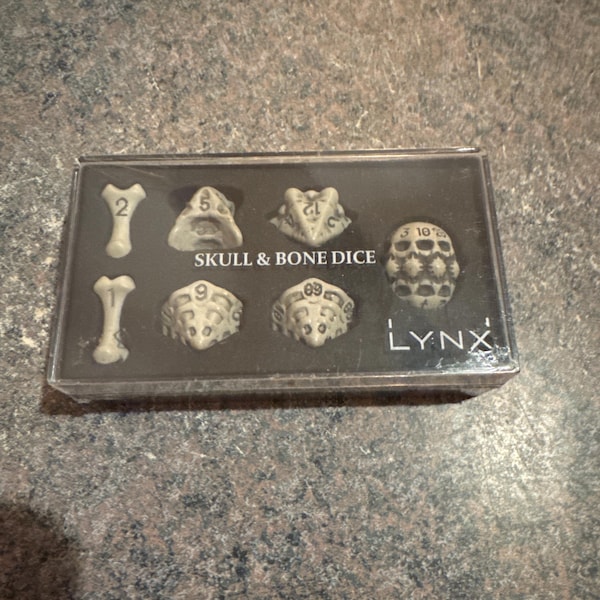 DND Dice Set - 7 Polyhedral Skull / Bone RPG Dice - Cool and Unique D20 ...