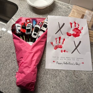 20 Valentine Handprint Art Printable Valentine's Day Classroom Mom ...