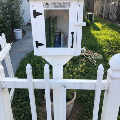 LITTLE FREE LIBRARY® Post and Topper Kit Amish Crafted - Etsy