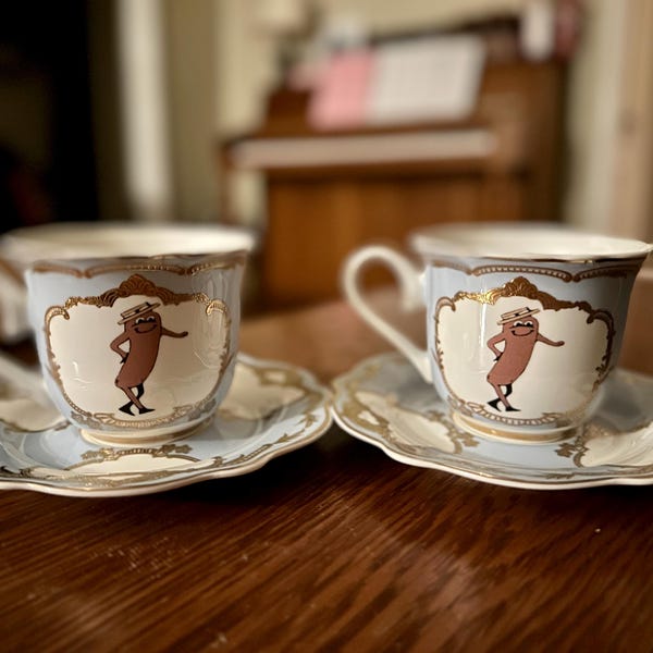 Four 22k Gold Spooky Halloween Potion/spells/witches Brew/poison Teacup ...