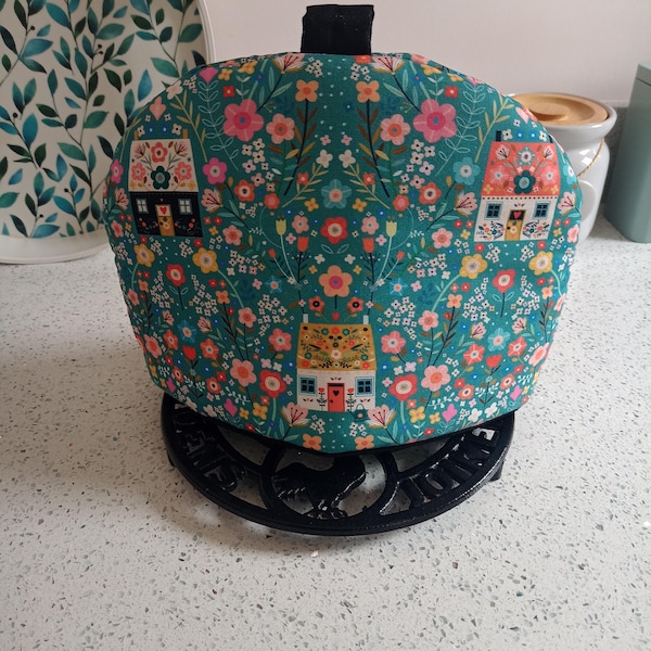 Squirrels Tea Cosy, Handmade Insulated Wildlife Nature Tea Cozy for Tea ...