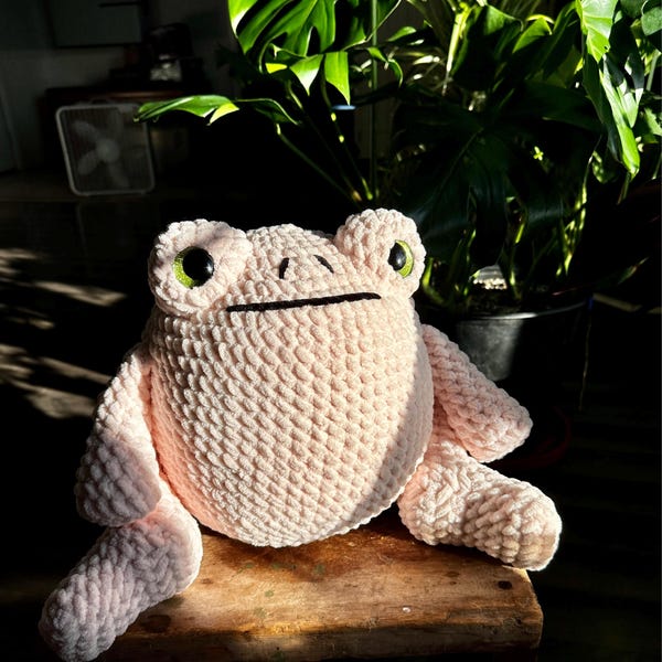 PDF Download, Jeremiah the Bullfrog Crochet Pattern - Etsy
