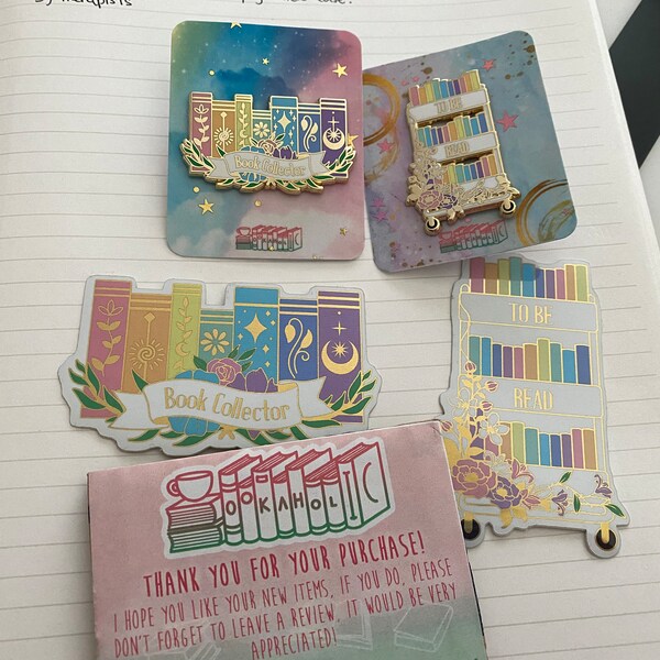 Book Collector Bookish Enamel Pin | Book Lover | Bibliophile - Etsy