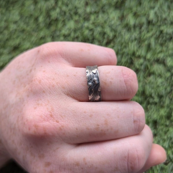 Band Tree Ring Nature Inspired Band Oak Leaf Ring Acorns Band Embossed ...