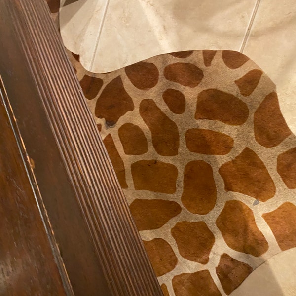 New GIRAFFE Printed Cowhide Rug Genuine Natural Hair on !! - LARGE ...