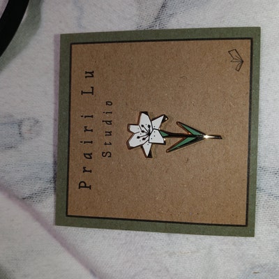 Flower Lily Hard Enamel Pin Cute Pins, Lily Pin, Wildflowers, Pure ...