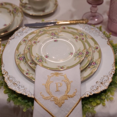 Personalized Embroidered Elegant Table Linen Gold Initials Embroidered ...