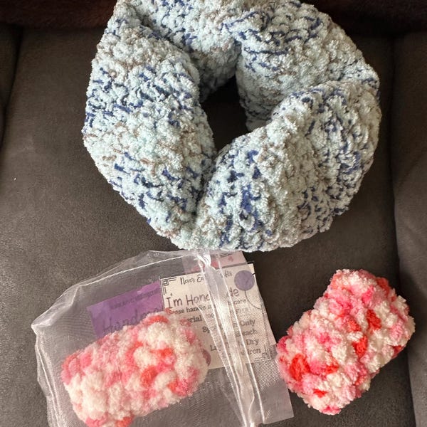 Handmade Crochet Snapping Fidget Toy | Set of 2 Soft ADHD Amigurumi ...