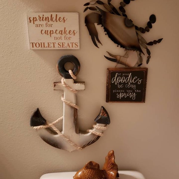 If Your Doodies Be Cray Please Use the Spray, Farmhouse Bathroom Wall ...