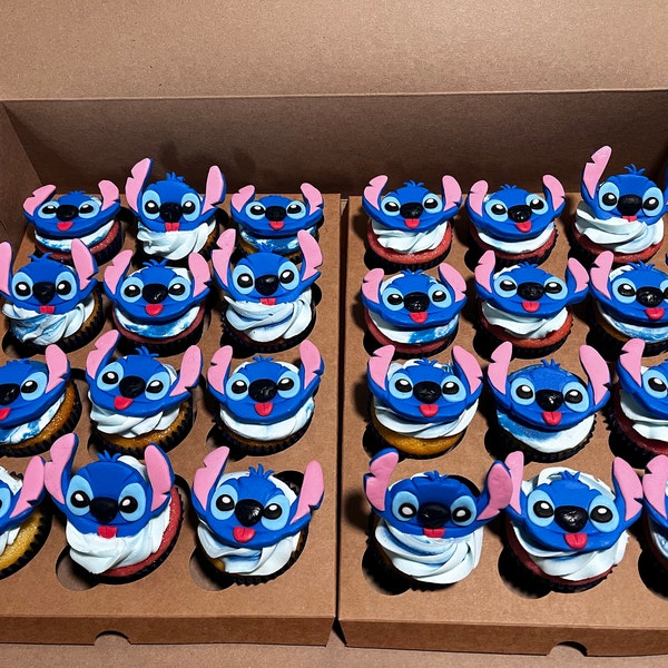 3D Graduation Cake Fondant Toppers ~ Dummy / Faux Cake. Graduation Cap ...