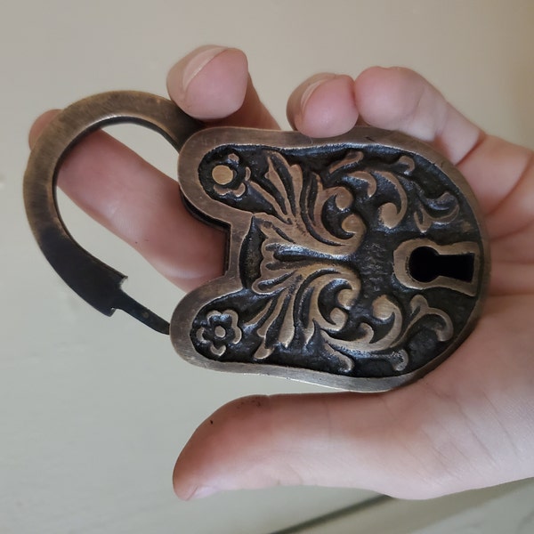 Vintage Ornate Flower Old PADLOCK Solid Brass Antique Key Working Lock ...