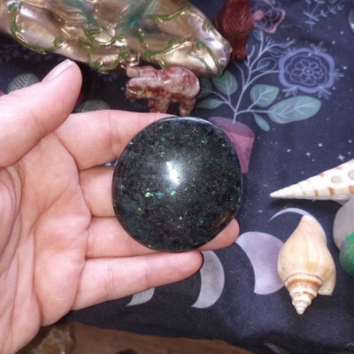 Magnetite Crystal Tumbled Stone Polished Gemstone / for Grounding ...