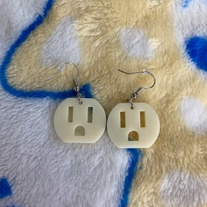Electrical Outlet Earrings, Power Plug Socket Face, Weird Funny ...