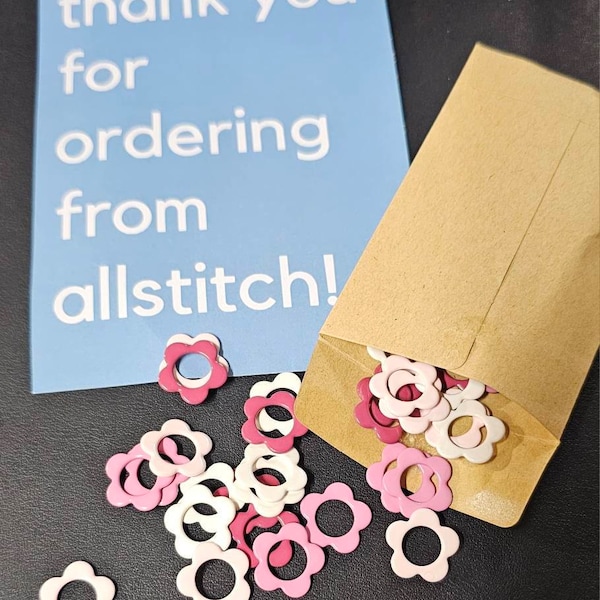 Large Flower Stitch Markers for Knitting Needles - Set of 32 Seamless ...
