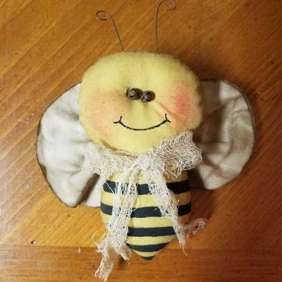 Primitive Bumble Bee Summer Bowl Fillers Summer Decor Summer Ornaments ...
