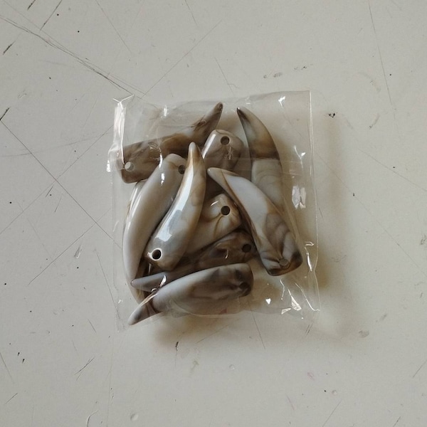 Acrylic Tooth Supply, 10-100pcs Acrylic Marble Sharp Animal Teeth ...