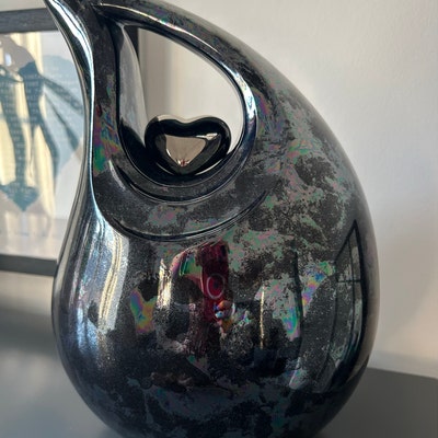 Exclusive Cremation Urn Weeping Woman Cremation Urn for Ashes Metal ...