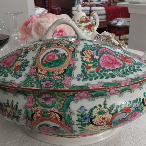 Vintage Rose Medallion Famille Decorative Bowl, Vintage Porcelain Hand ...