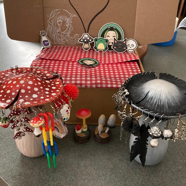 Black Mushroom Earring Holder, Mushroom Jewelry Display, Mushroom ...