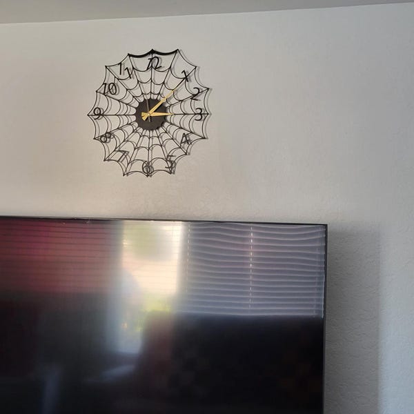 Black Modern Metal Wall Clock, Spider Web Design Wall Clock, Cute ...
