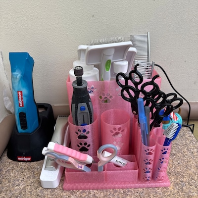The Mutt Dog Grooming Brush Holder, 8 Scissors, 2 Standard Blades, 2 ...