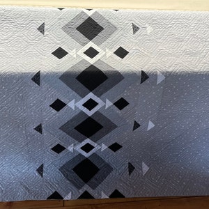 River Pond 102, Easy Quilt Pattern, Quilt Pattern PDF, Geometric Quilt ...