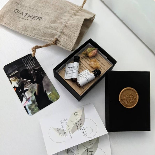 FALLING ..... Natural Botanical Perfume the Embrace of October Fruity ...