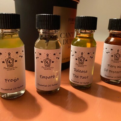 Freyja Oil, Norse Goddess, Freya, Fertility, Love, War, Protection ...