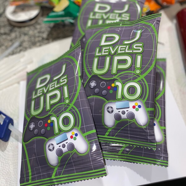 Gamer Party Centerpieces, Video Game Party Birthday Cake Topper ...