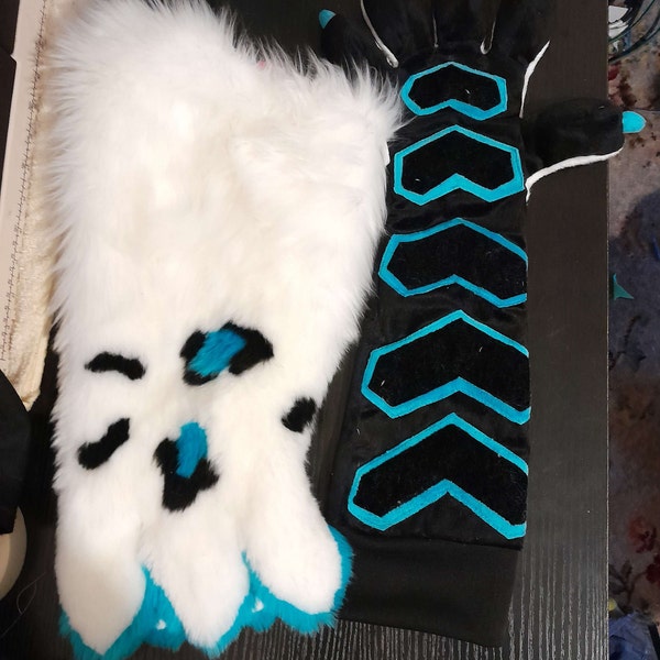 Pattern and Tutorial: Shaped 5-digit Handpaws - Etsy