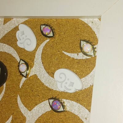 Beehive Hard Enamel Pin, Honeybee Floral Flowers Botanical Animal ...