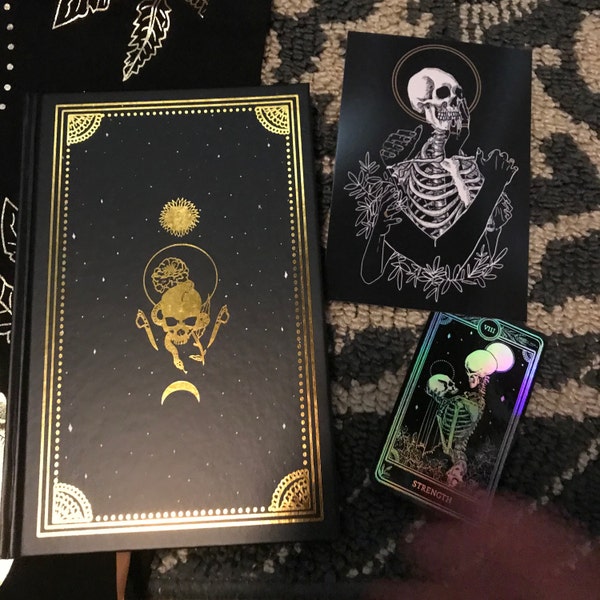 The Marigold Tarot: A Guide to the Symbolism - Hardcover Guidebook ...