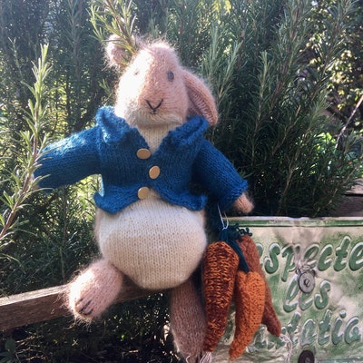 KNITTING PATTERN Rabbit and Carrots - Etsy