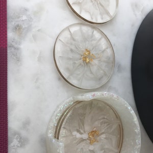 Epoxy Resin 3d Floral Coaster Set of 4 With Holder Handmade Flower ...