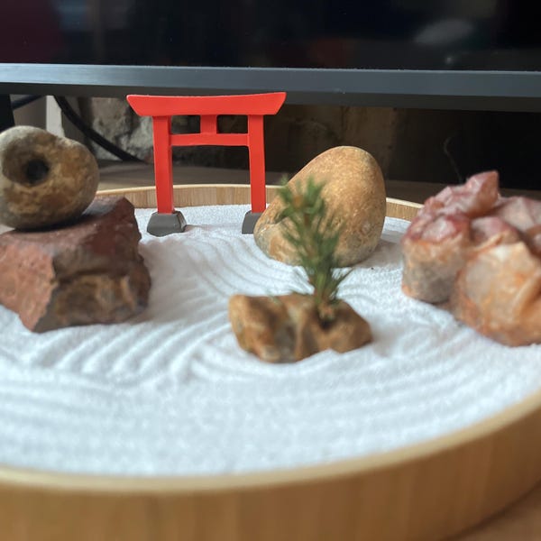 Miniature Torii Gate Made of Premium Quality Resin / Ideal for ...