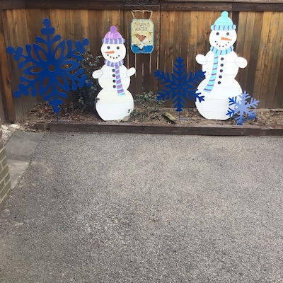 Metal Snowflake Yard Stake Winter Decor Garden Art Yard Art Christmas ...