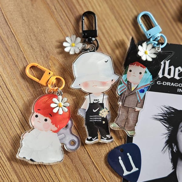 G-dragon Fashion Style Keychain, G Dragon Illustration Keychain, G ...