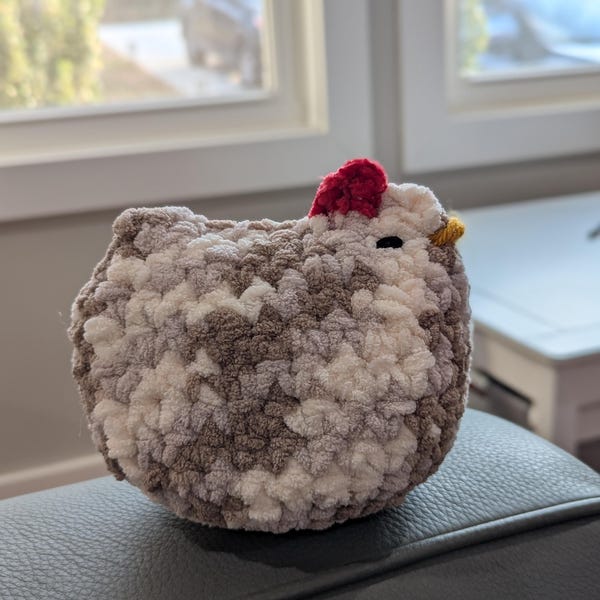 Mabel Chicken™ CROCHET PATTERN - Etsy UK