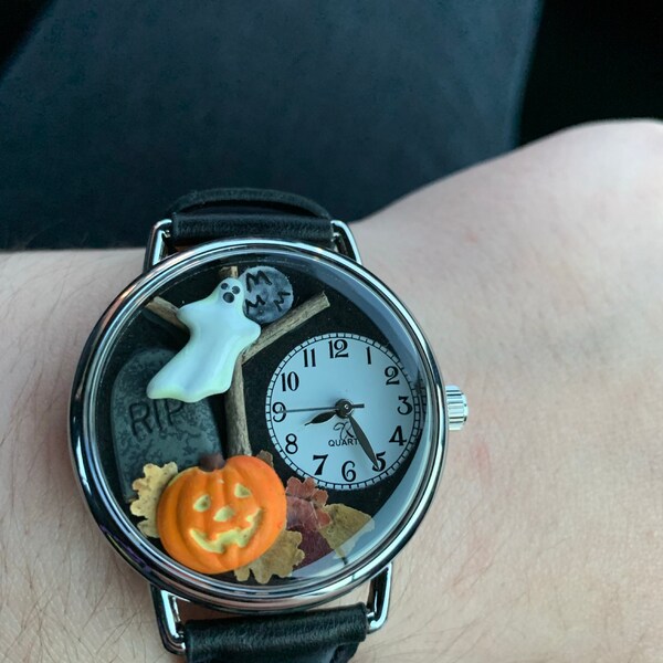 Spooky Halloween Watch With or Without Bats, Glow-in-the-dark Pumpkin ...