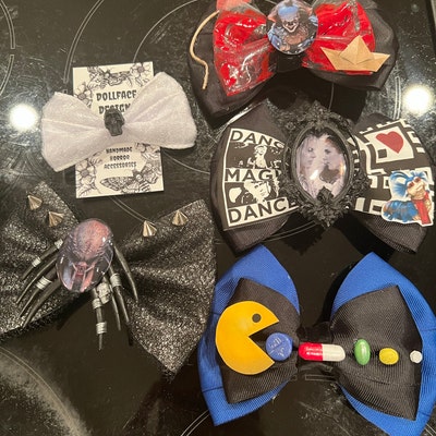 Pacman Pill Bow - Etsy