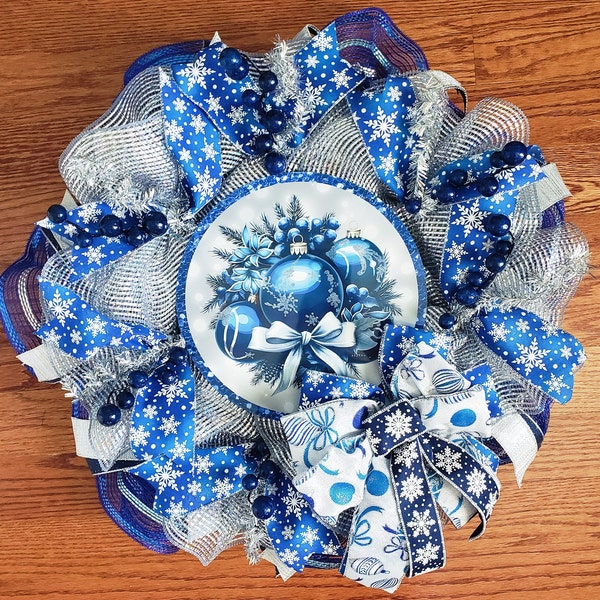 Blue Ornaments Christmas Wreath Sign, Metal Wreath Sign, Round Wreath ...