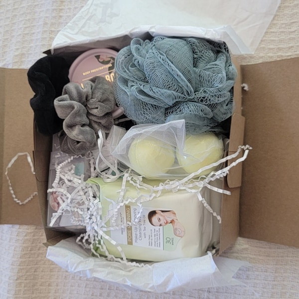 Preppy Pink Gift / for Her / Southern Gifts / Punchy Beauty Package ...