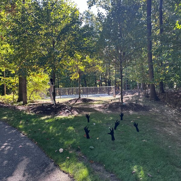 Zombie Hands Set, Zombie Hands Metal Yard Stakes, Zombie Decor, Zombie ...