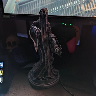 Wraith Statue, Design by Abigail Larson - Etsy
