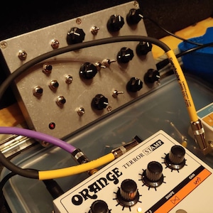 4 Oscillator Patchable Crackle Box // Noise Synth With Patch Bay ...